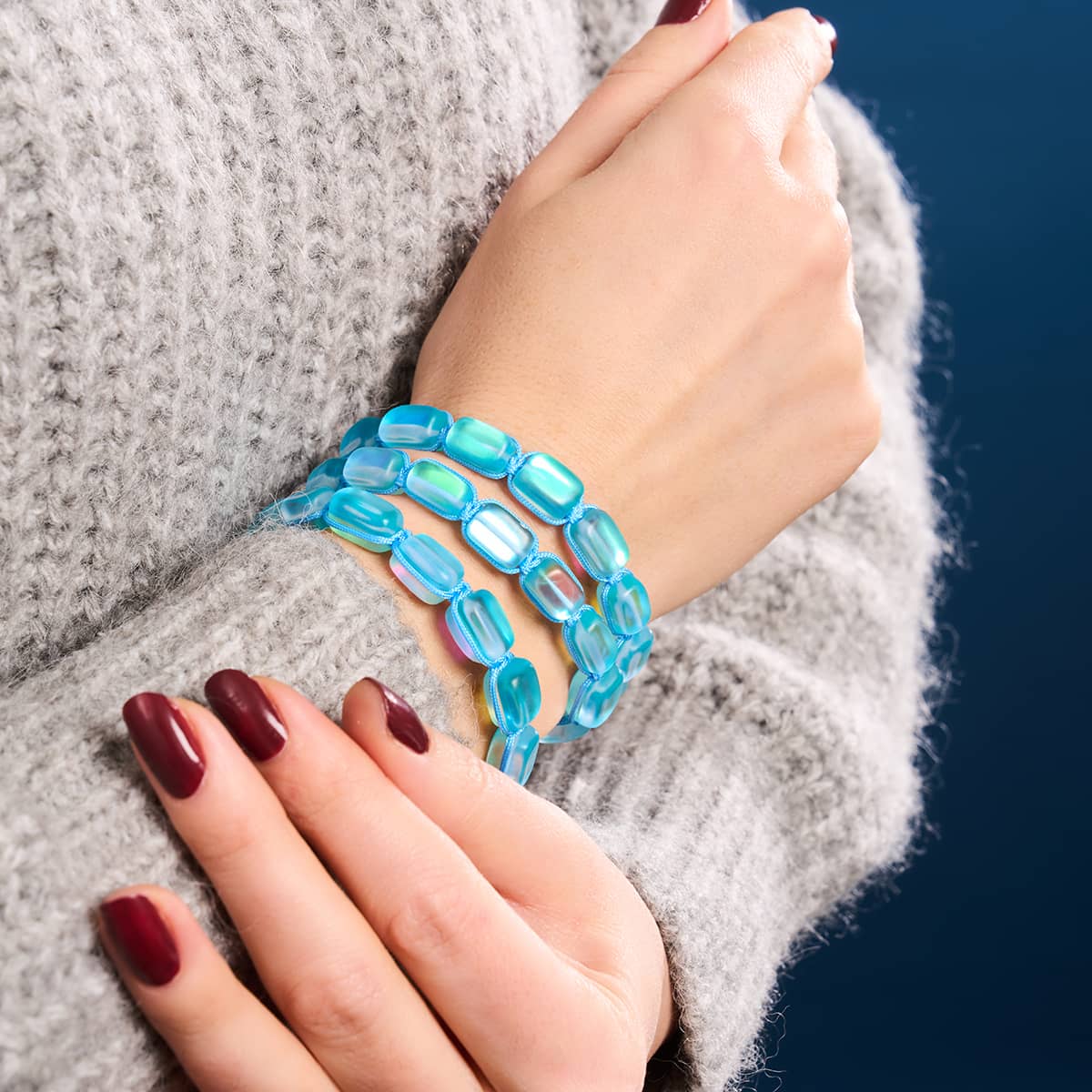 Aquamarine | Silver | Mermaid Glass Pebble Macrame Bracelet– NOGU Canada